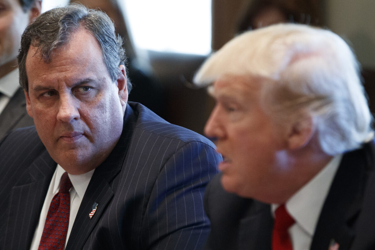 Donald Trump and Chris Christie Trade Barbs on Social Media