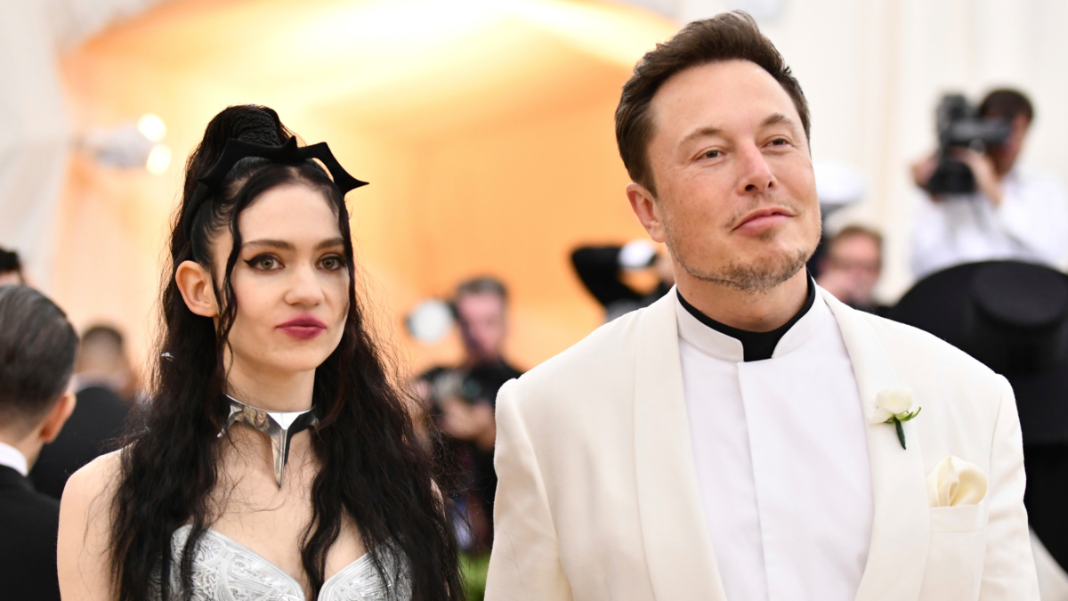 Grimes Deletes Tweet Begging Elon Musk to 'Respond'