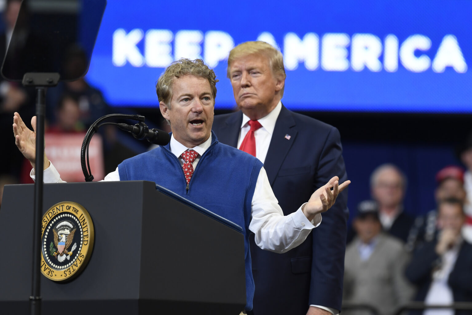 Trump Cries Fake News As Rand Paul Lashes Out Over WH Invite