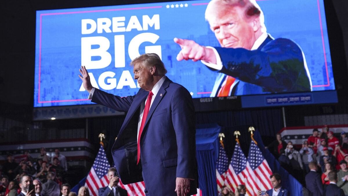 Trump Threatens CBS, Bob Woodward and Des Moines Register
