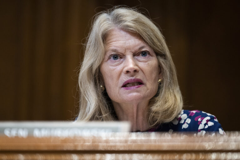 Lisa Murkowski Voting NO on Pete Hegseth for Defense