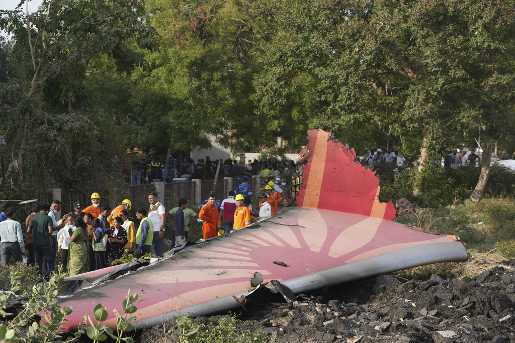 Heart-Stopping Videos Show Moment Air India Flight Crashed