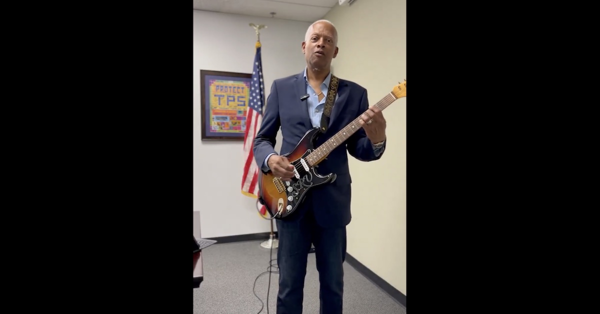WATCH Rep Hank Jonson Rocks Out in Anti-Trump 'Jam Session'