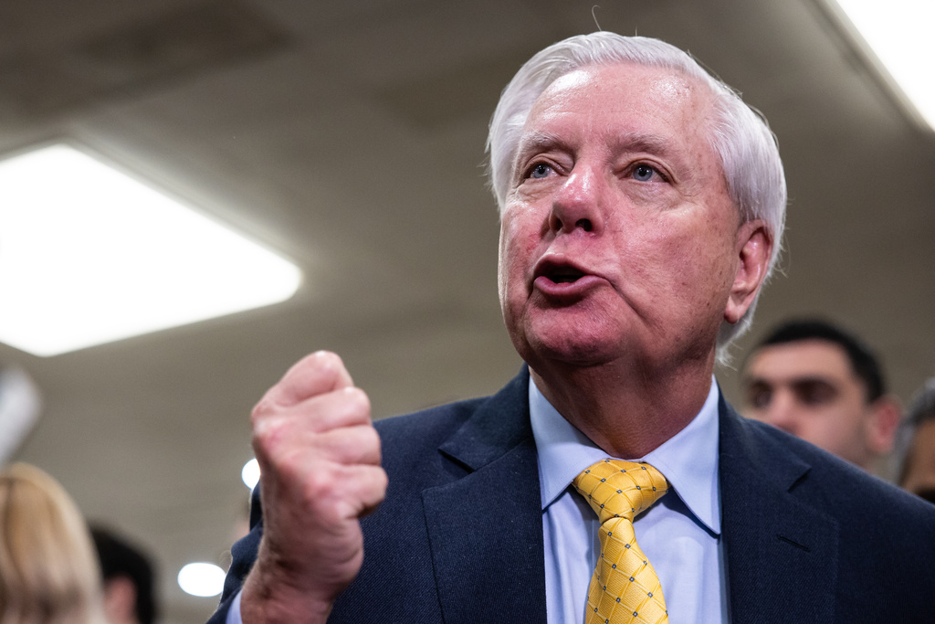 Lindsey Graham Threatens Saudi Arabia Over Iran War Inaction